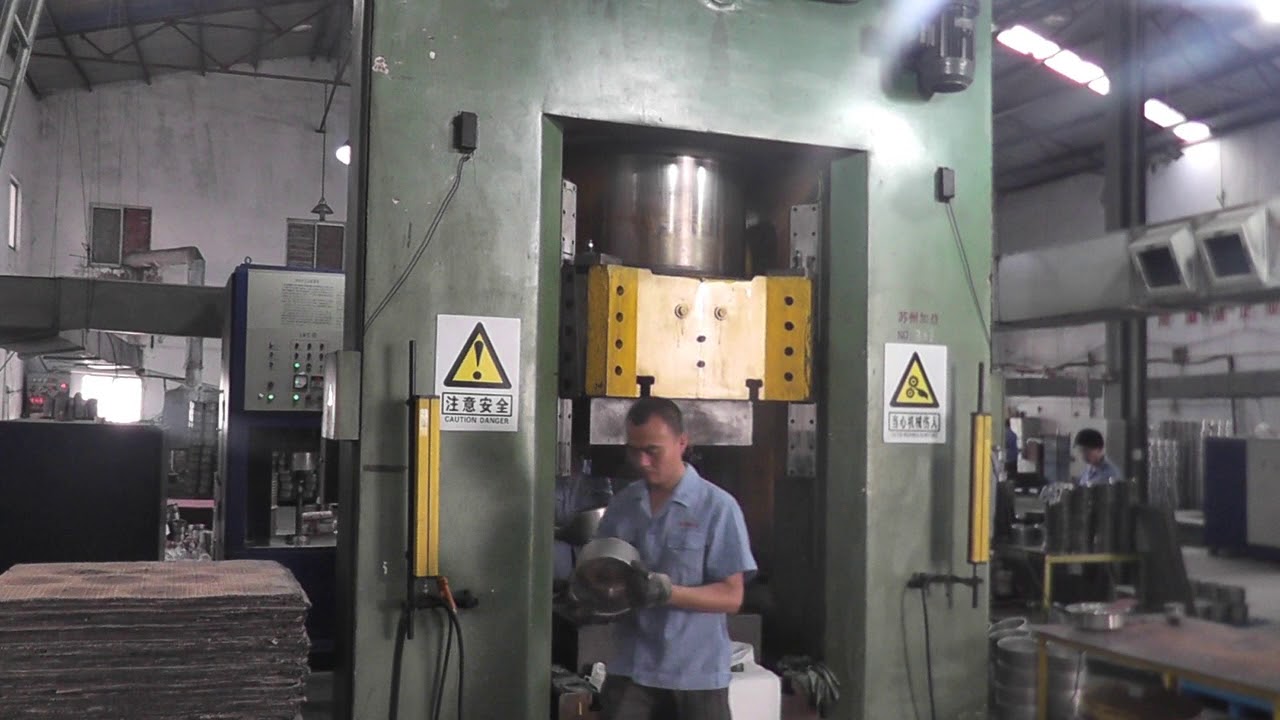 1600ton electric press for impact bonding cookware - YouTube
