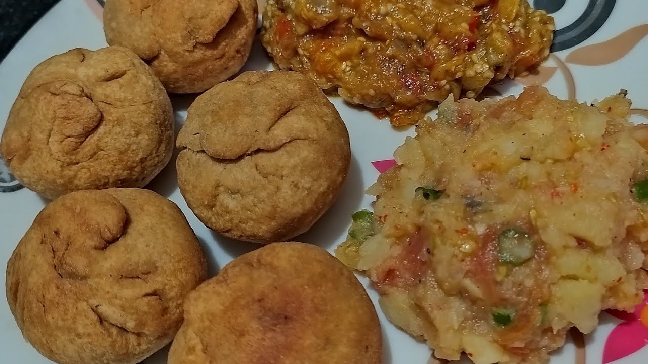 चने के सत्तू की लिट्टी/chhokha recipe/up/bihar famous Litti chhokha ...