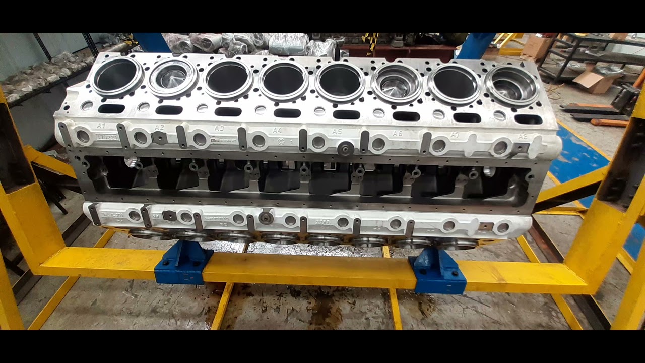 Crankcase | cylinder block #mtu #rollsroyce #mechanic #diesel # ...