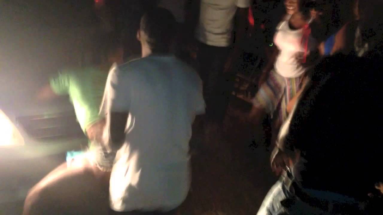 jamaican daggering - roadblock - YouTube