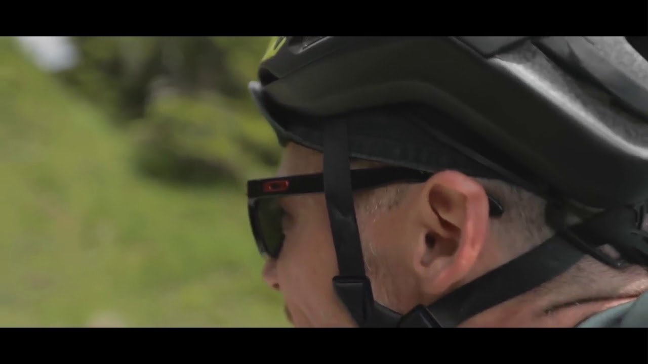 SCOTT Metrix 30 2019: Bike Review - YouTube