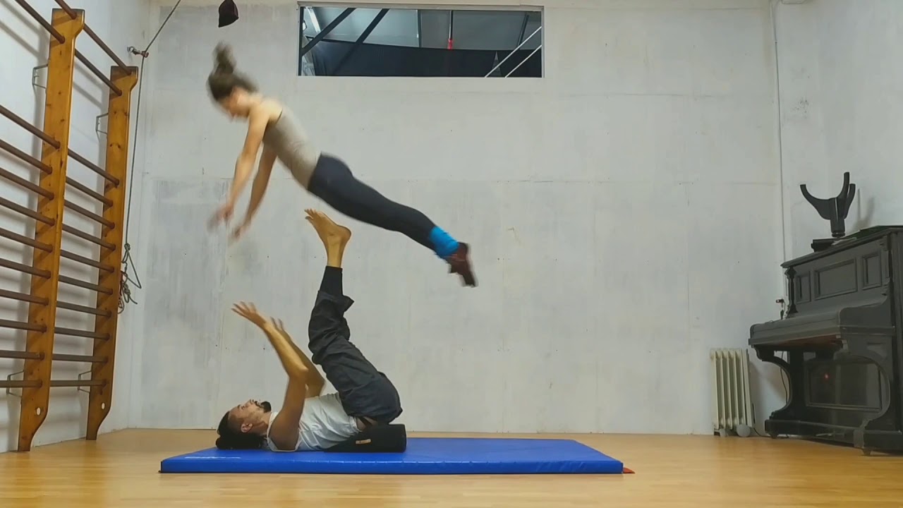 Dynamic Acro, Barcelona - Dec.2020 - YouTube