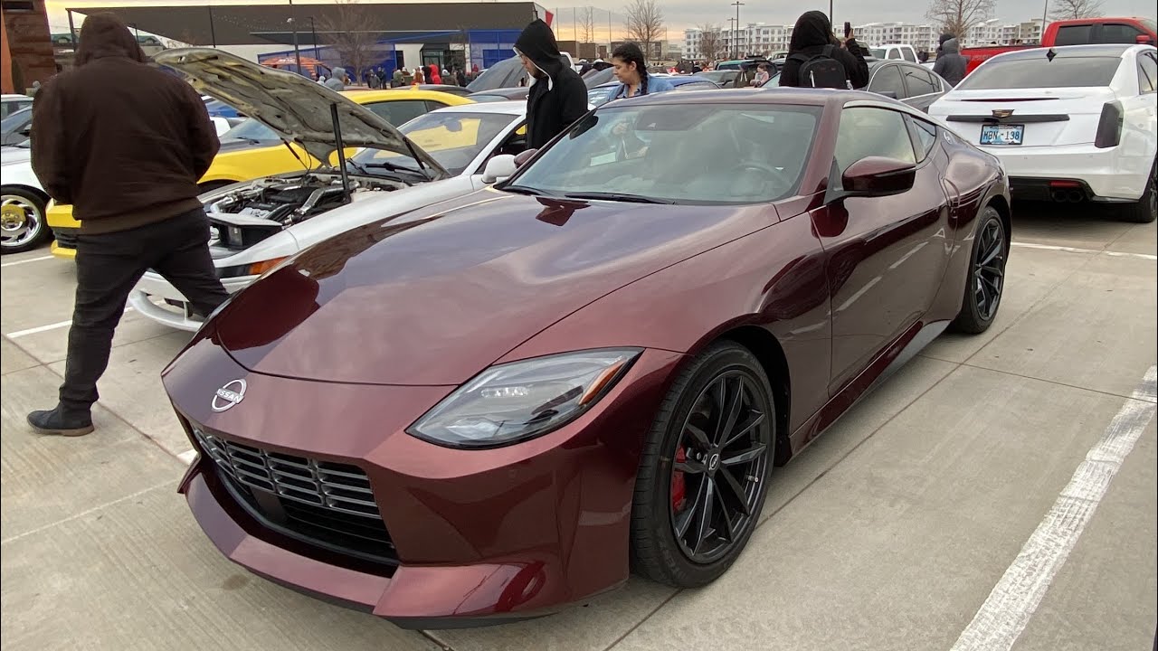 NEW 400Z AT OKC CARS AND COFFEE. - YouTube