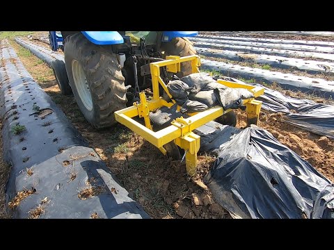 5 Steps to Making Lifting Plastic Mulch Easier - YouTube