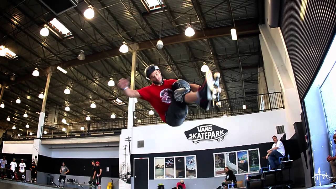 Warm up Vans Combi Pool Classic 2012 - YouTube