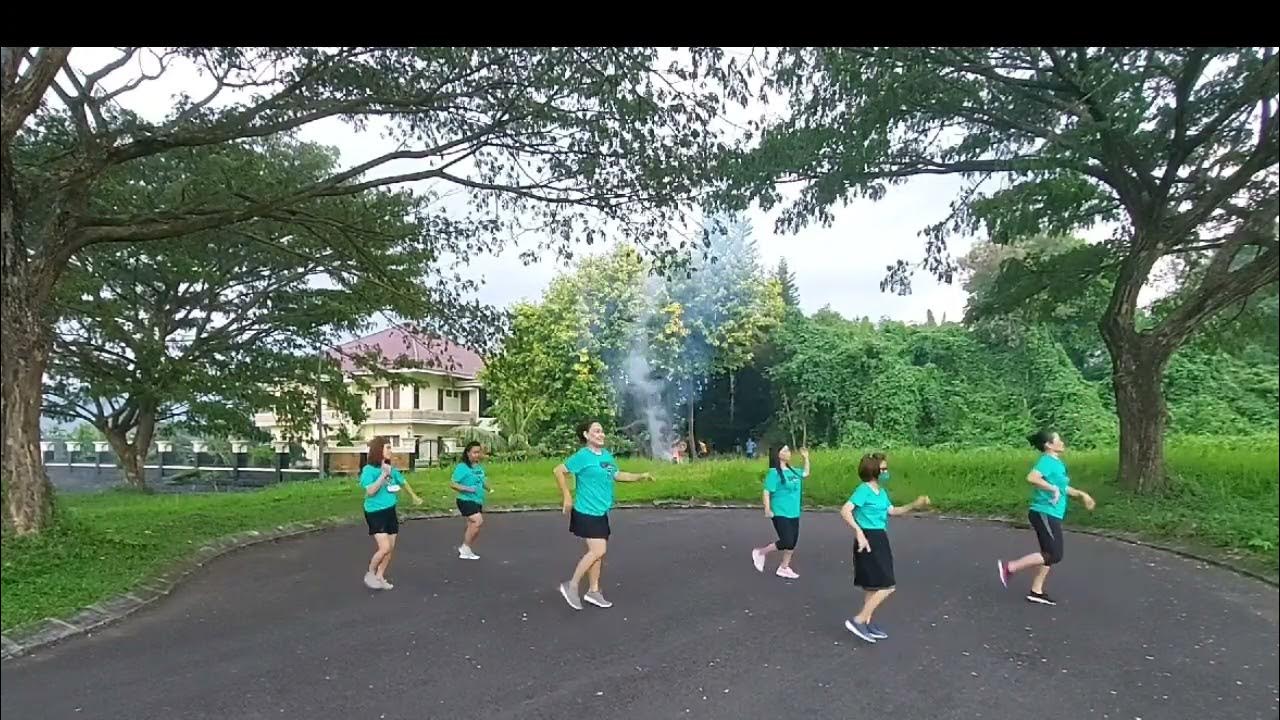 GREEN GREEN GRASS - Line Dance - YouTube