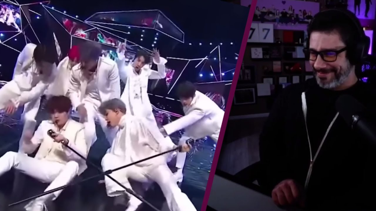 Director Reacts - BTS Live Performance at MAMA in Hong Kong 2018 - YouTube