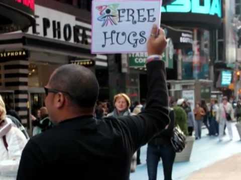 "Free Hugs" in Times Square, NYC - YouTube