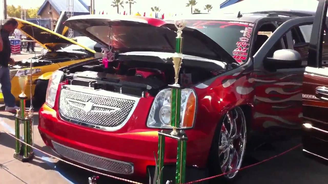Swift Car Club 2011 auto show - YouTube