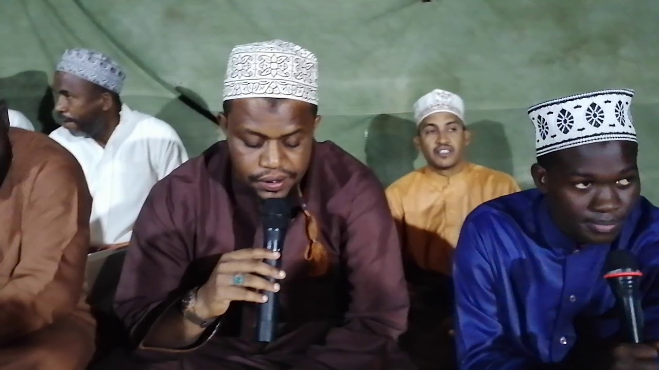 Haya Haya ya jamaa tumsifuni MUHAMAD (by AL USTAD ABDUL FATTAH) - YouTube