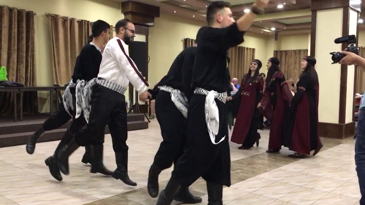 Palestinian dance - YouTube