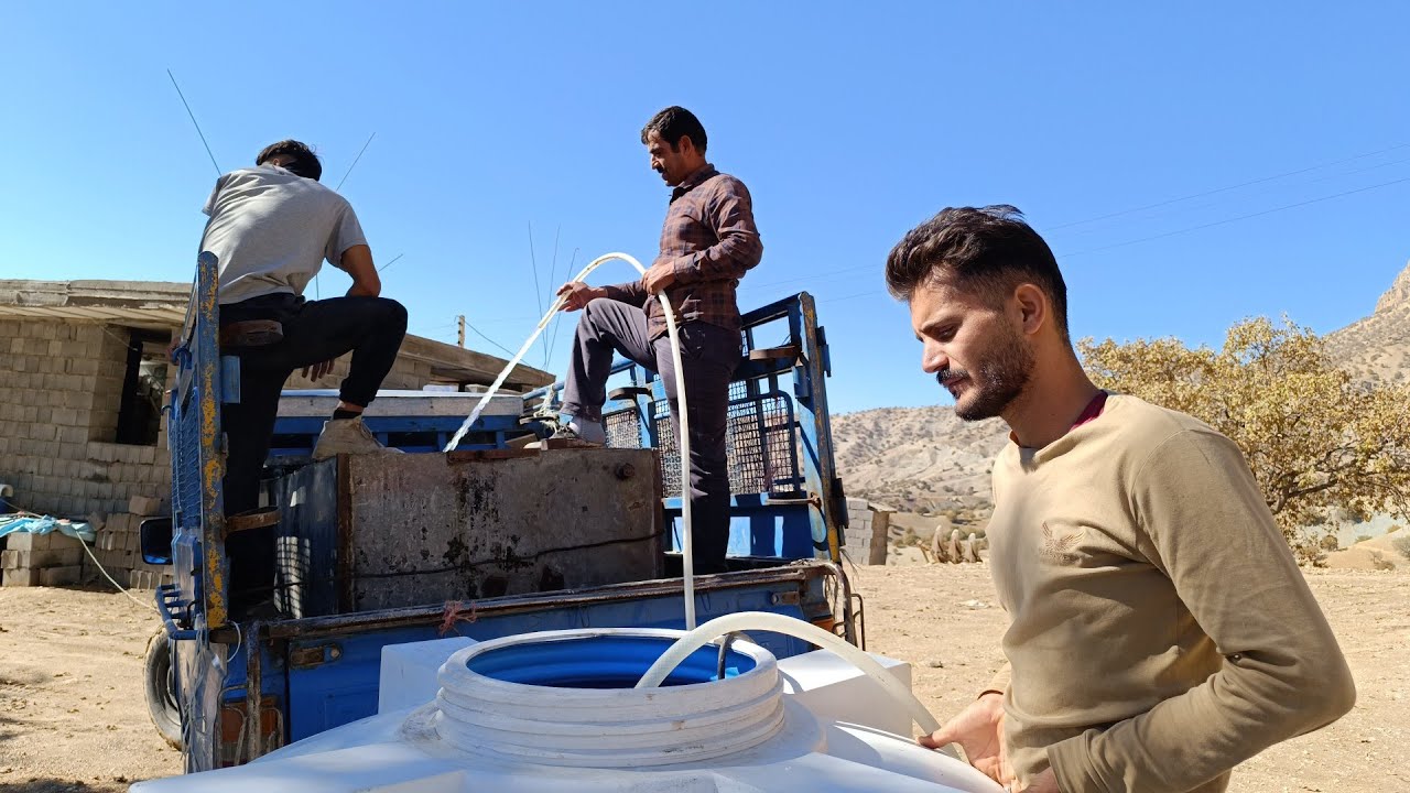 Nomadic Life: Challenges of Nomadic Life: Pitching a Nomadic Tent by Nomadic Men - YouTube