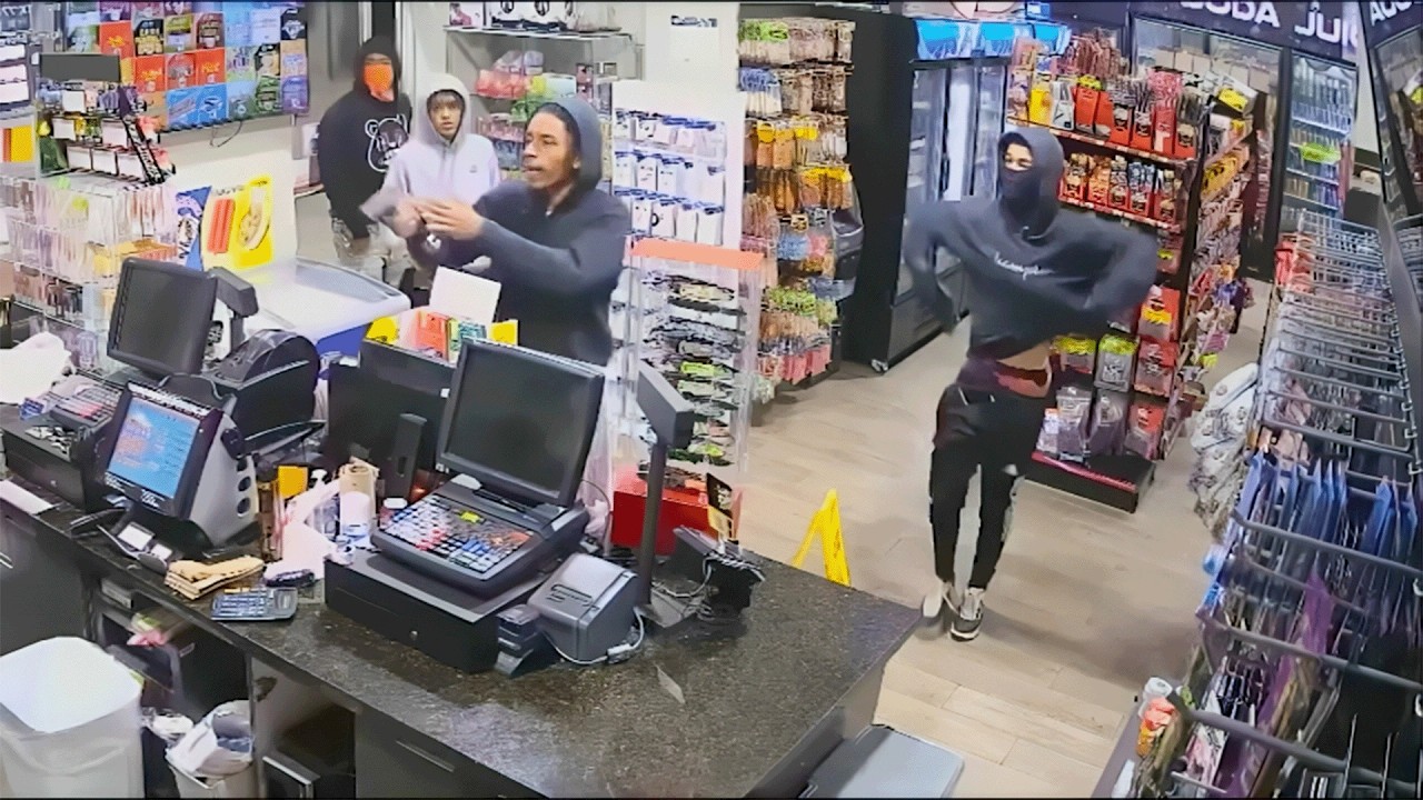 2 HOURS OF MOST DISTURBING Gas Station & Walmart Moments Caught On ...