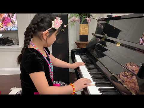 Kristine Vu plays Silent Night on July 2020 - YouTube