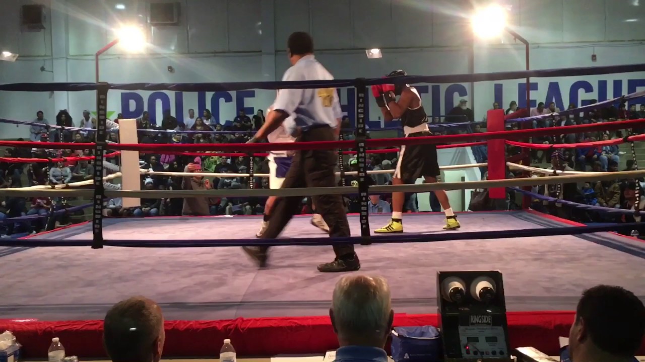 Chris Thompson vs Rydell Blann - YouTube