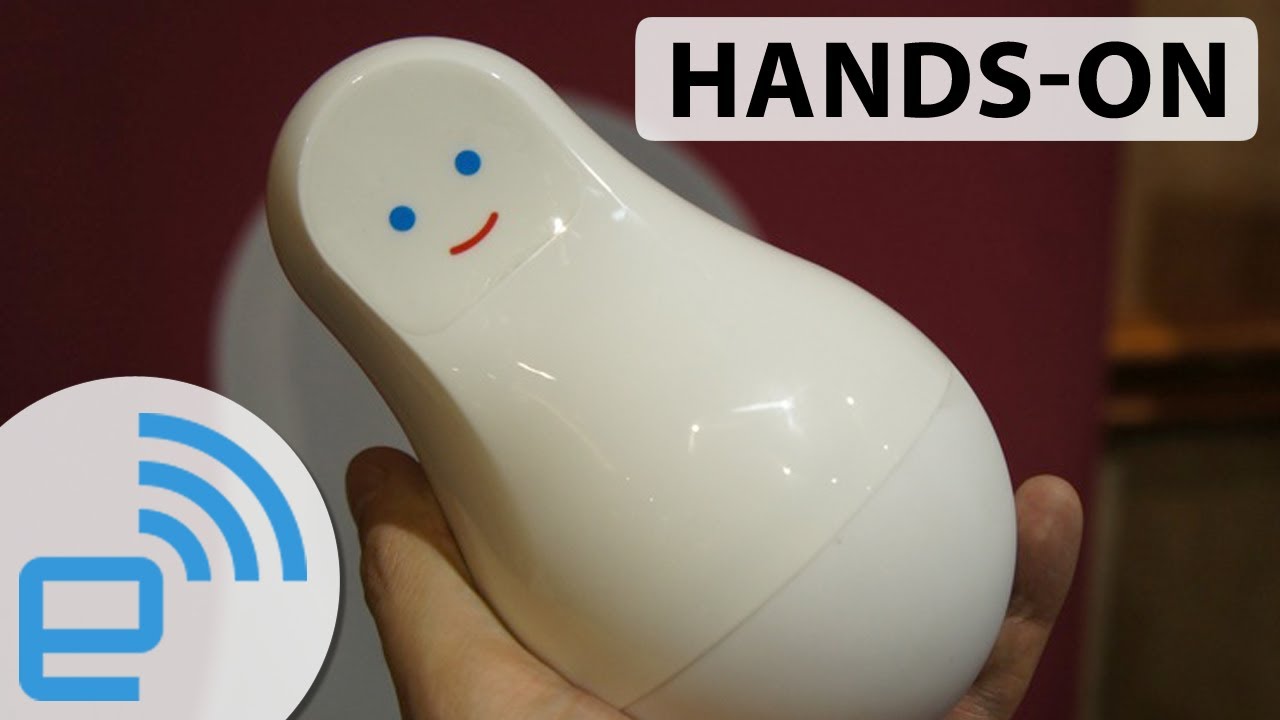 'Mother' high-tech statue at CES 2014 | Engadget - YouTube