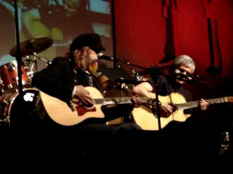 You Really Got a Hold on Me- Mark Hudson-Laurence Juber - YouTube