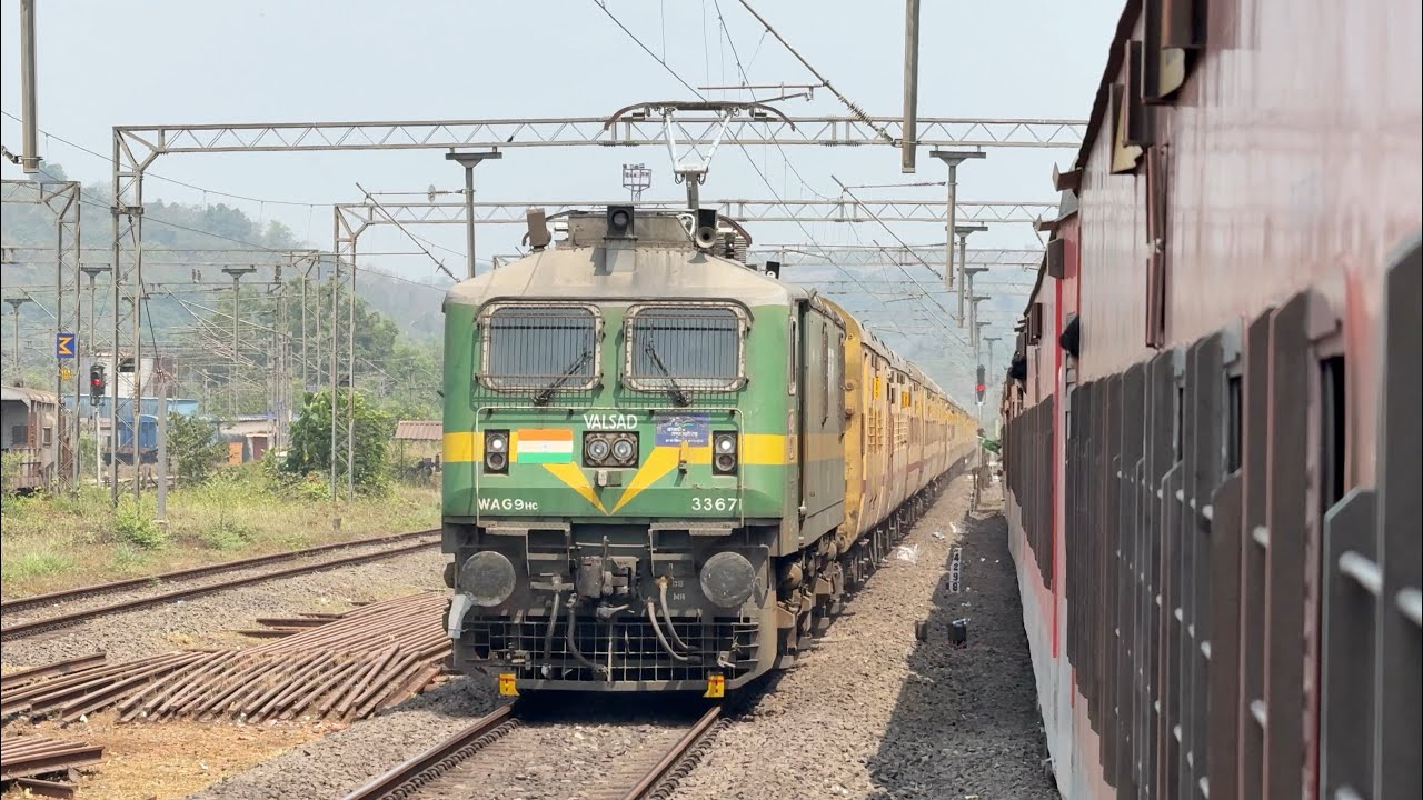 Udhna Mangalore Special Crossing Marusagar Express | Indian Railways ...