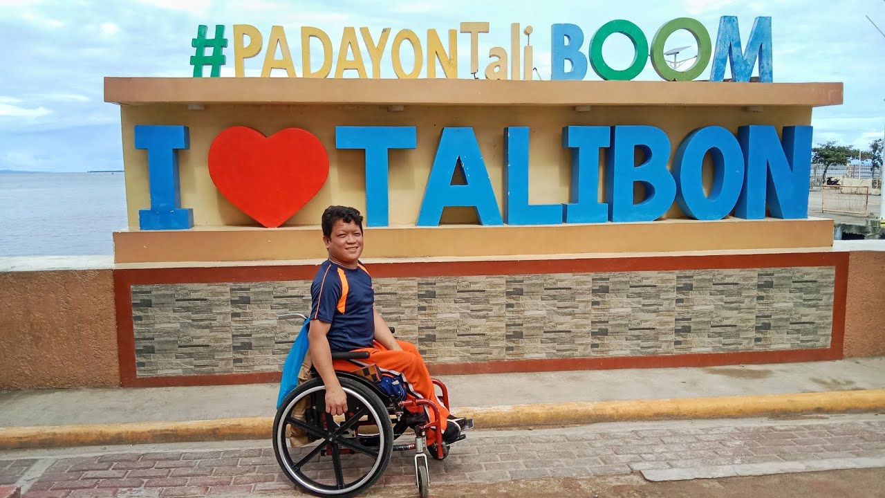 Exploring Talibon Port and Night Market... - YouTube