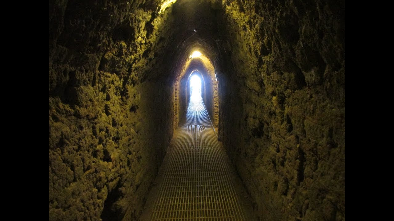 Tunnels Inside The Largest Pyramid In The World: Cholula In Mexico ...