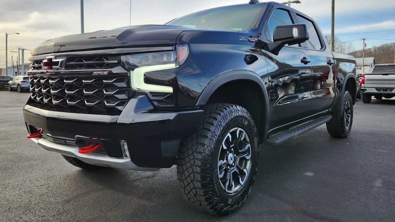 2023 Chevrolet Silverado ZR2 very quick overview 😁 - YouTube