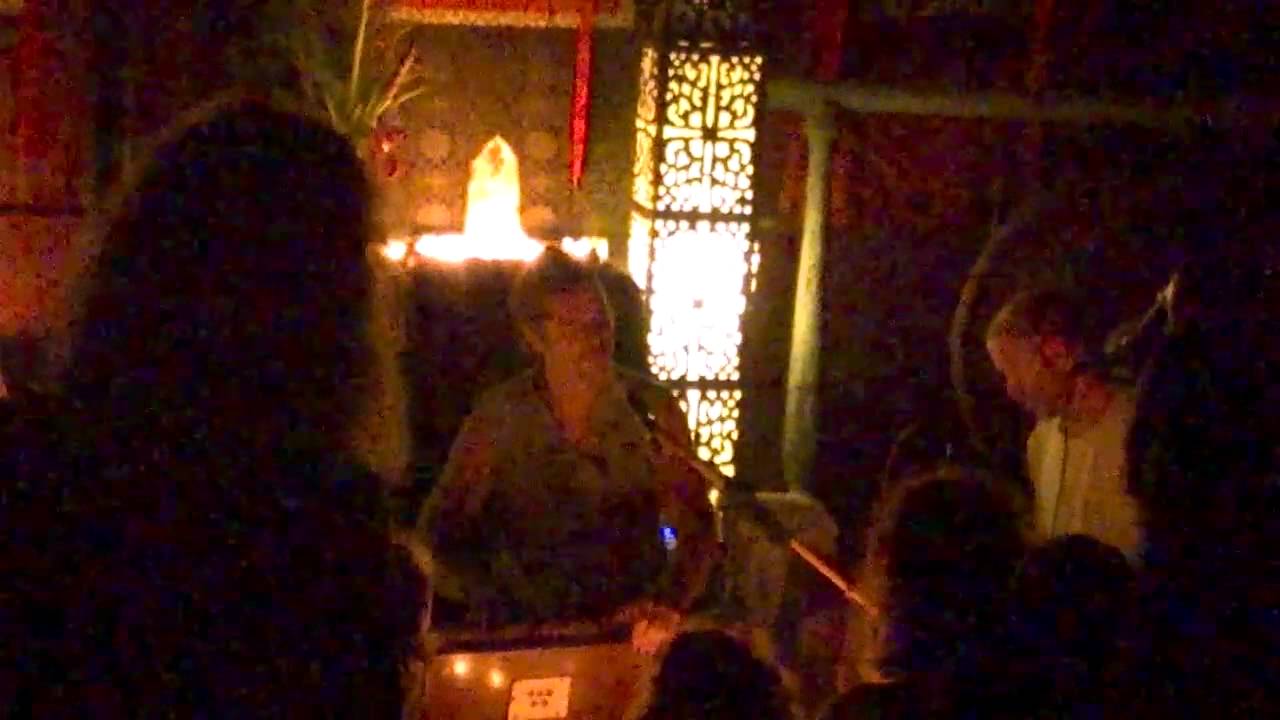 Chanting Circle with Kevin James HeartSongs. Ubud Bali. - YouTube
