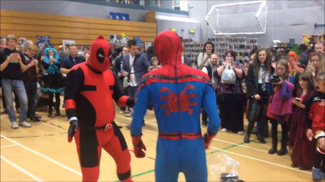 Deadpool vs. Spider-Man Dance-Off (Gloucester Comic Con 2016) - YouTube