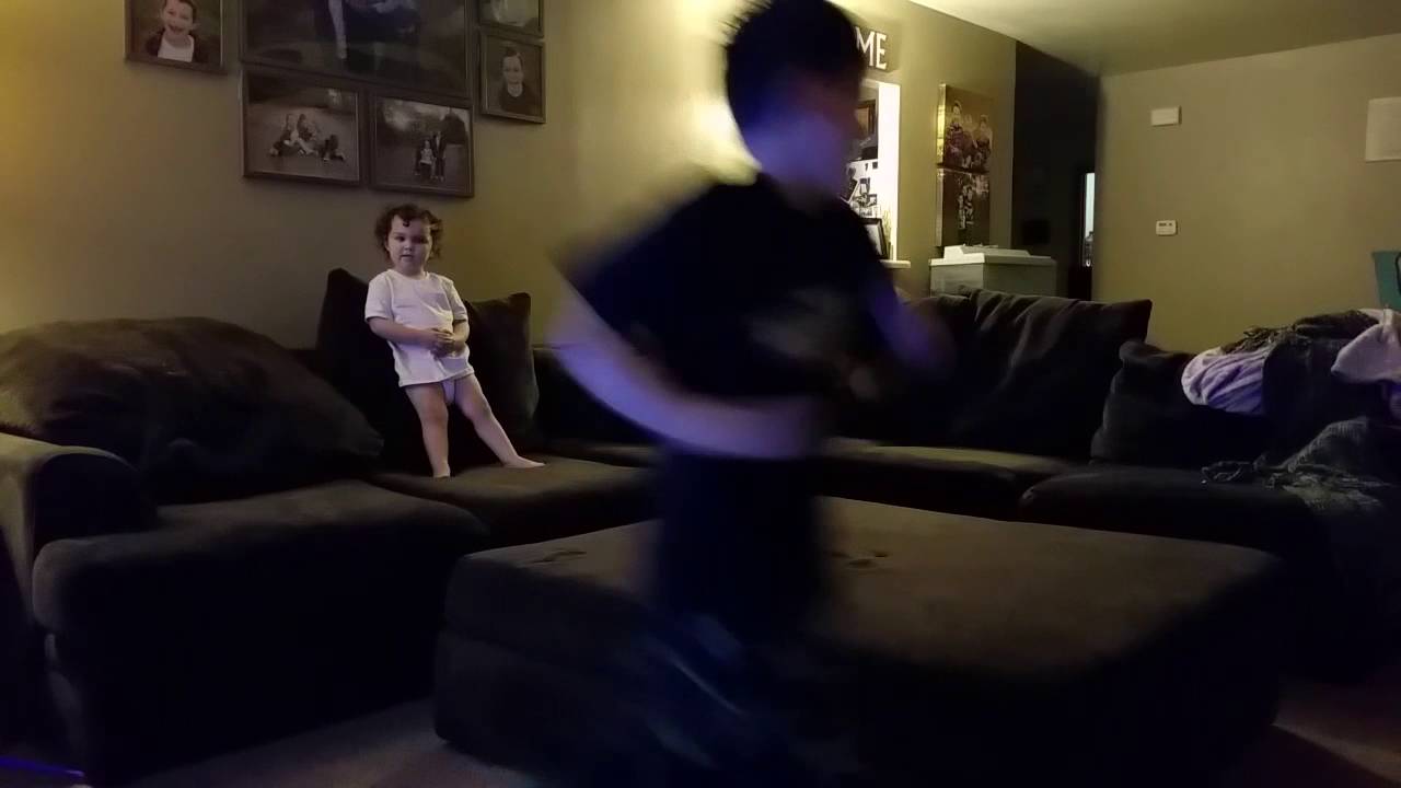 Couch dancing - YouTube