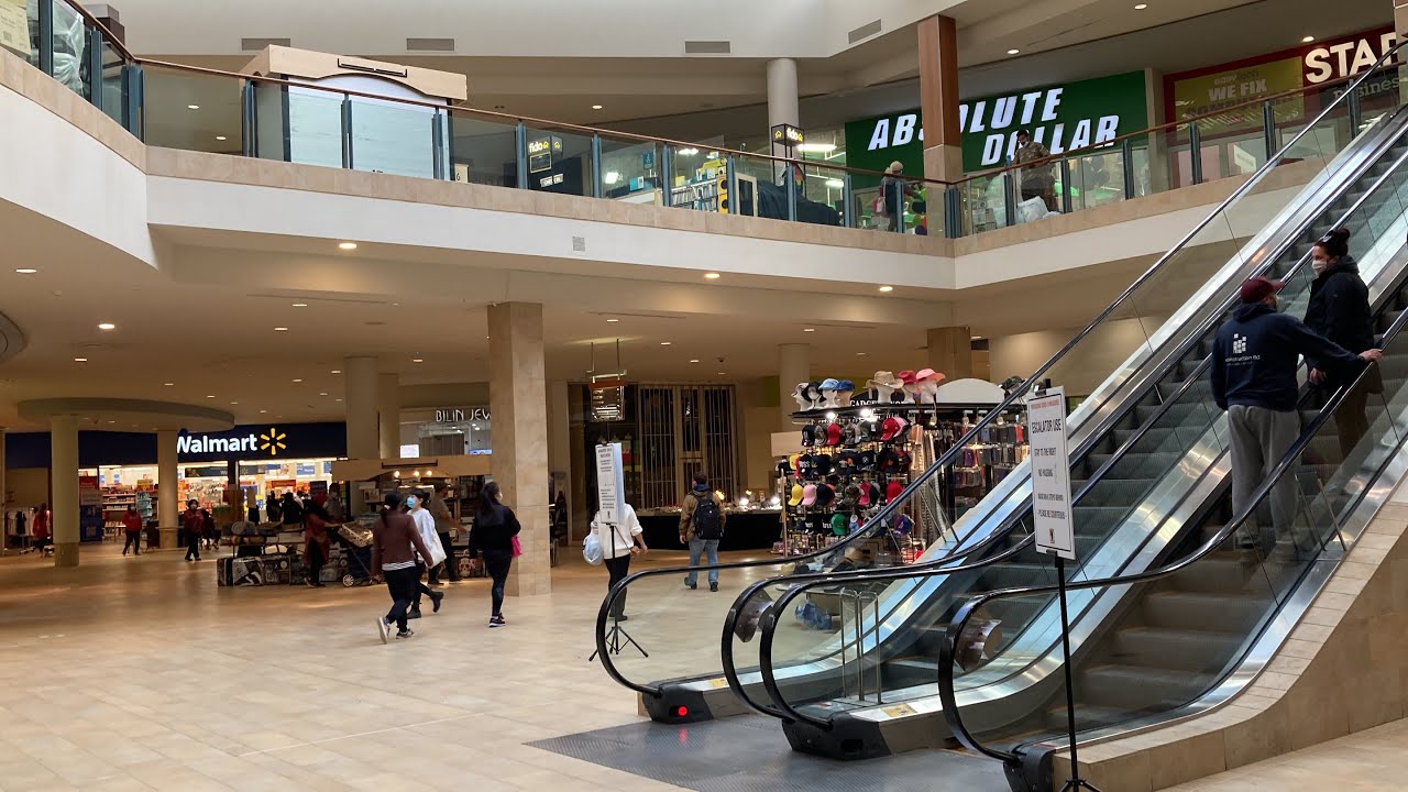 Walking Around the Gerrard Square Shopping Centre in Toronto's East End ...