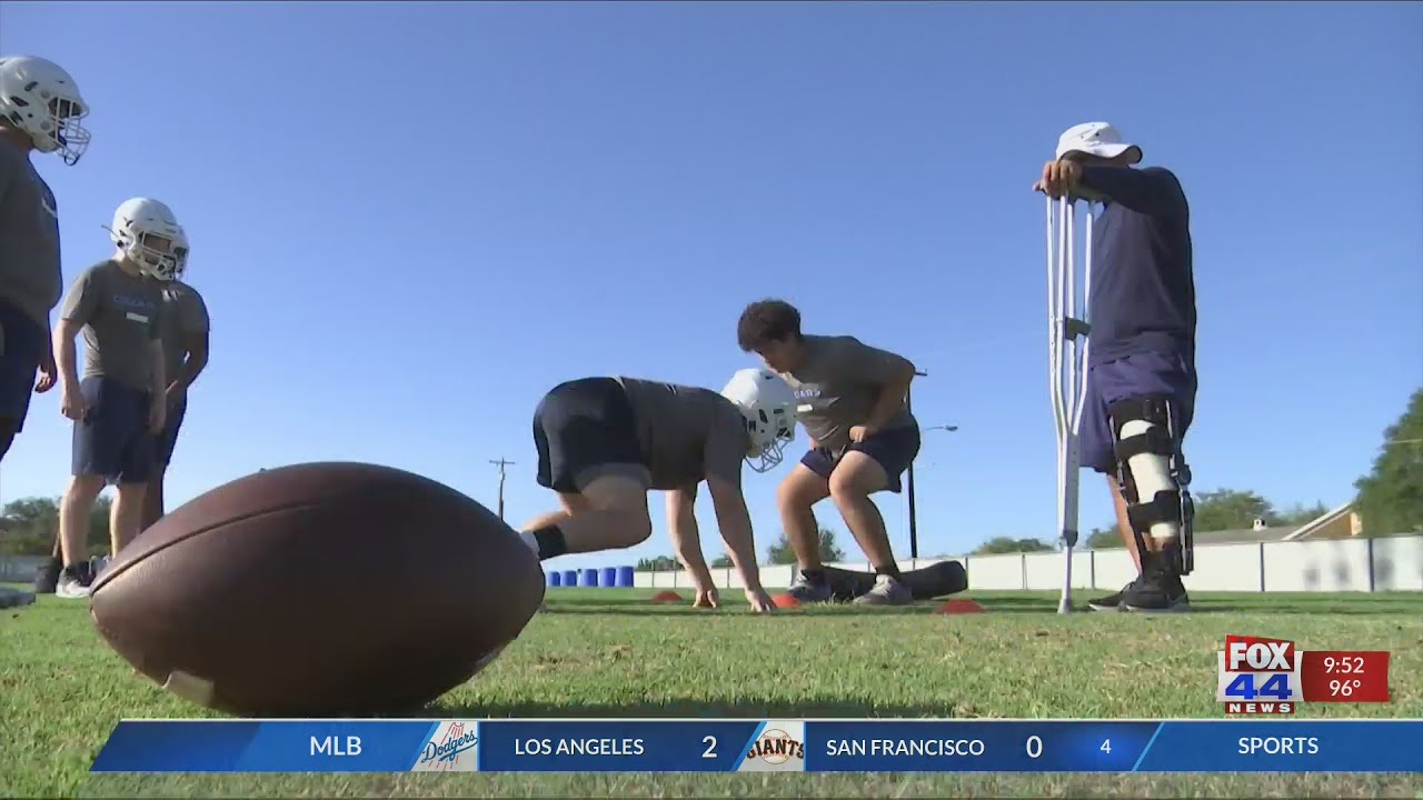Bishop Reicher Football readies for the regular season - YouTube