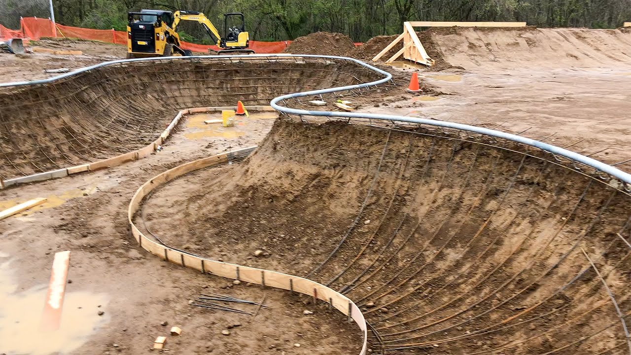 NEW SKATEPARK PROGRESS!! Spohn Ranch Skatepark Worksite Visit - YouTube