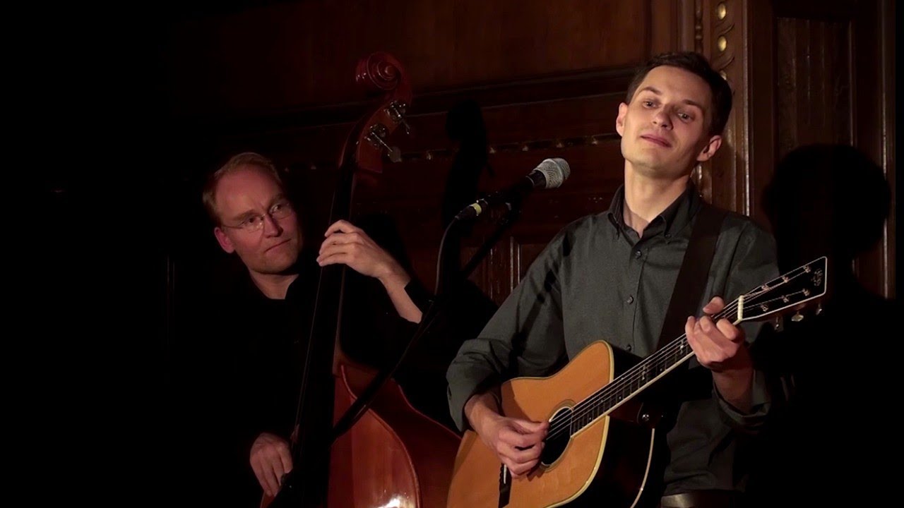 Jan Řepka - Ve vlaku / Ir Ysebahn (Mani Matter) - Praha 2016 - YouTube