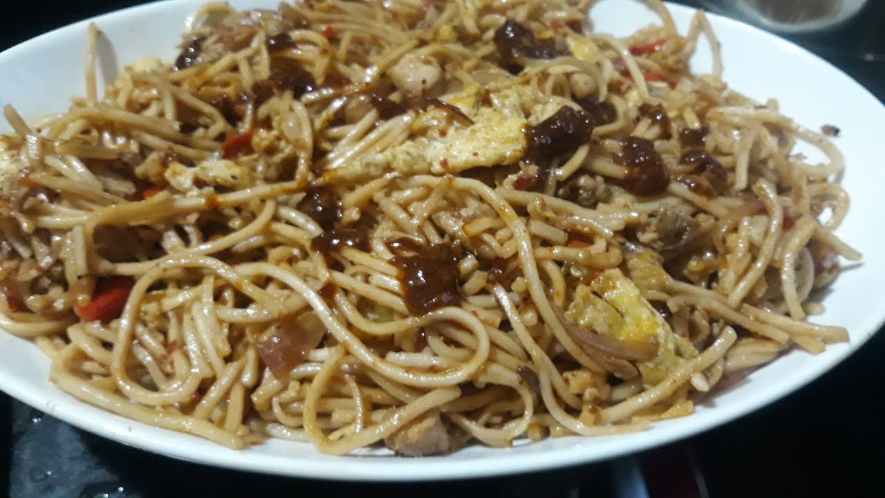 ramzan day 14 recipe shezwan noodles - YouTube