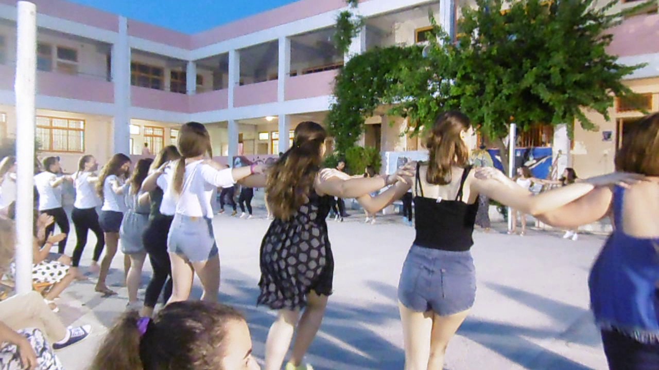 3 ΓΥΜΝΑΣΙΟ ΚΟΡΙΝΘΟΥ ...... ΤΕΛΟΣ ΣΧΟΛΙΚΗΣ ΠΕΡΙΟΔΟΥ 23/6/2017 - YouTube