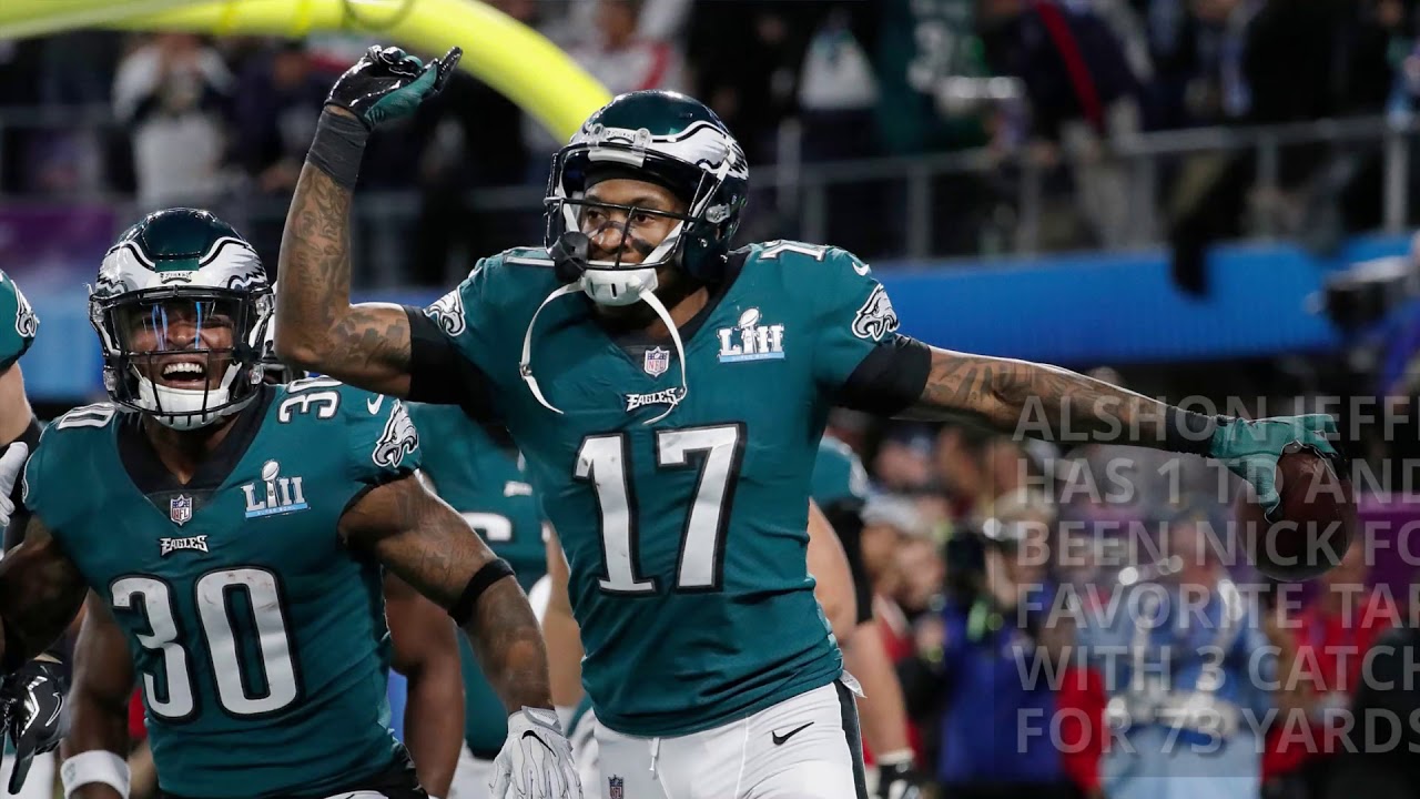Eagles beating Patriots at halftime of Super Bowl 52 - YouTube