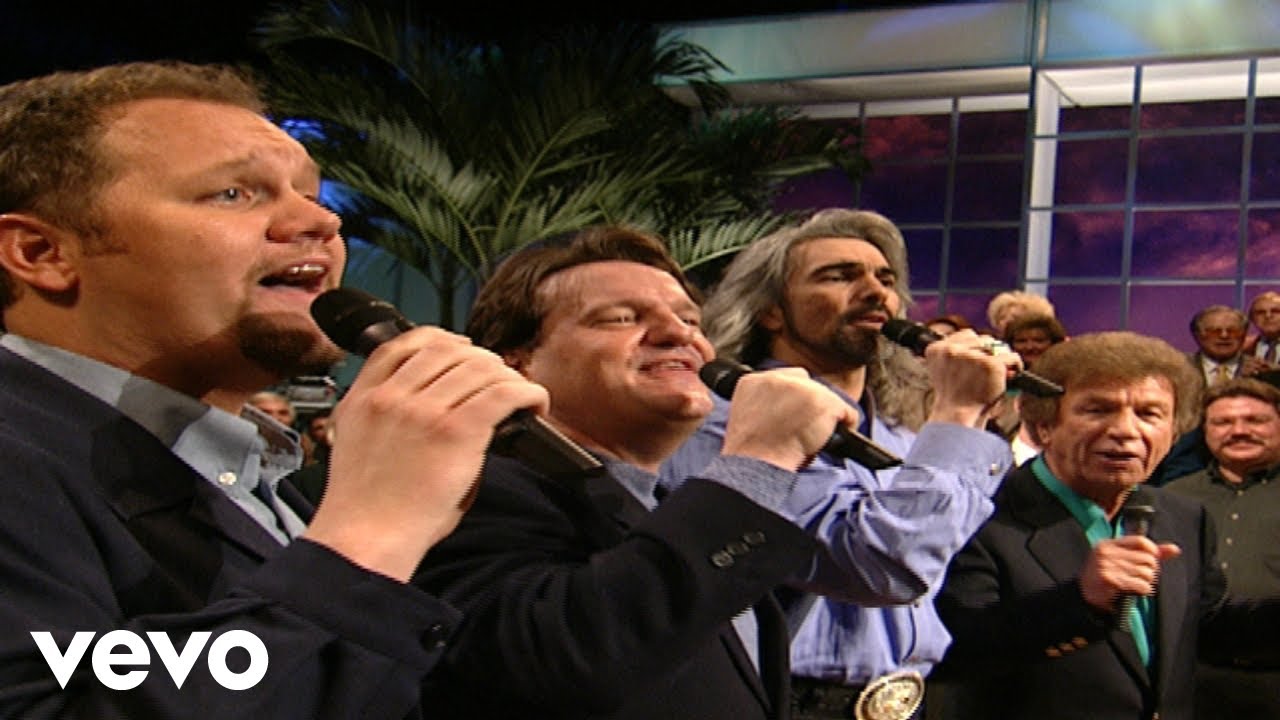 Bill & Gloria Gaither - Passin' the Faith Along [Live] ft. Gaither ...