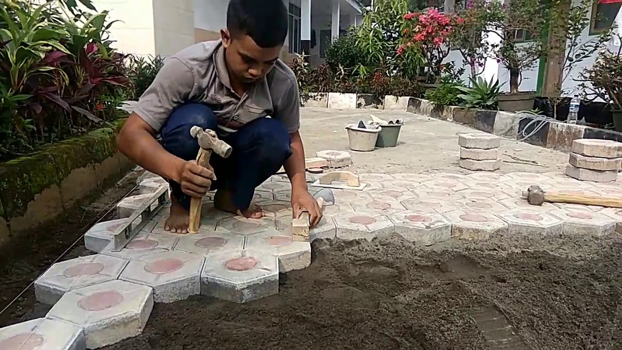 CARA MEMASANG PAVING BLOK CEPAT DAN RAPI - YouTube