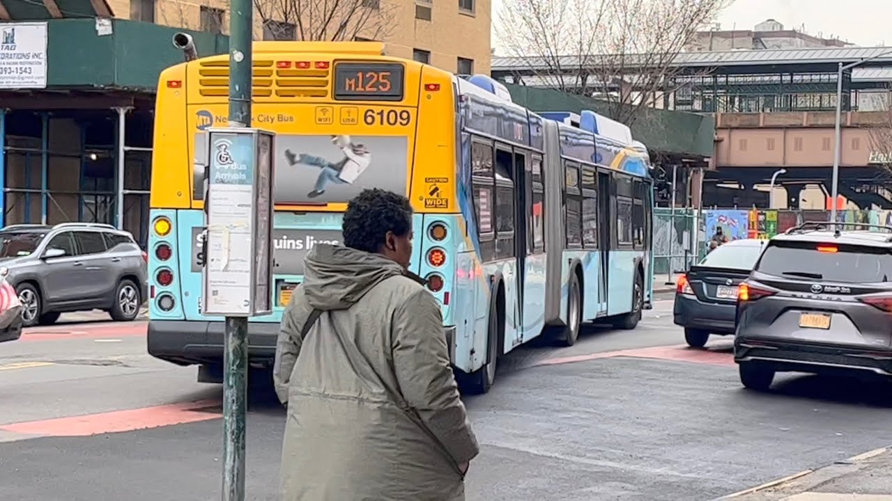 MTA NYCT : 2017 New Flyer Xcelsior XD60 SBS Wrap On The - M125 Heading ...