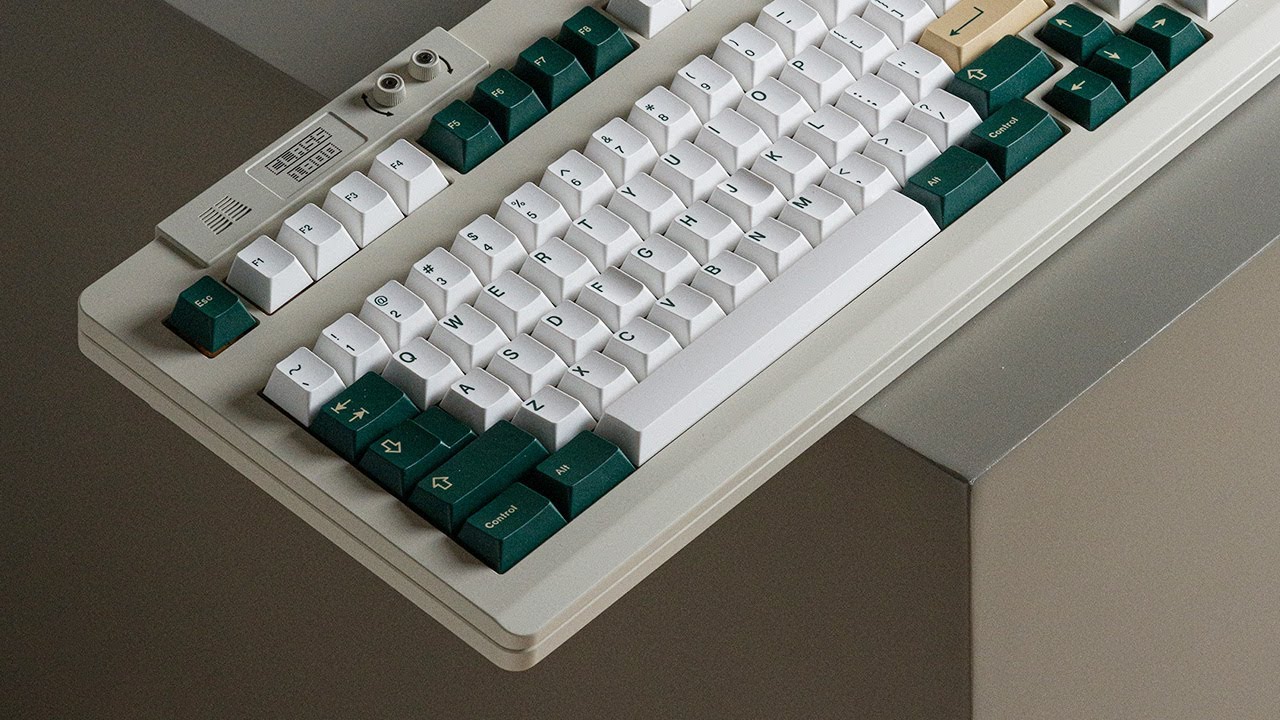 A VERY Unique 1800 Layout Keyboard - YouTube