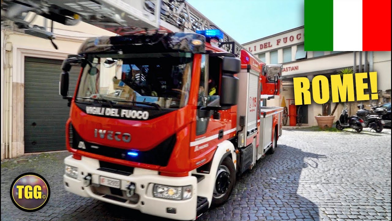 [Rome] Italian Fire Trucks Responding With Lights & Siren! - YouTube