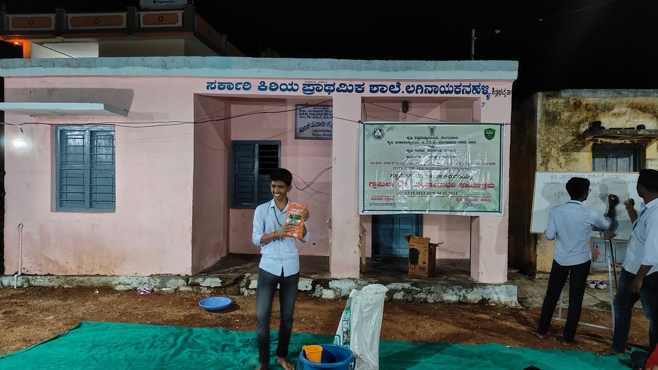 Method demonstration on FYM enrichment by application of Trichoderma. # ...