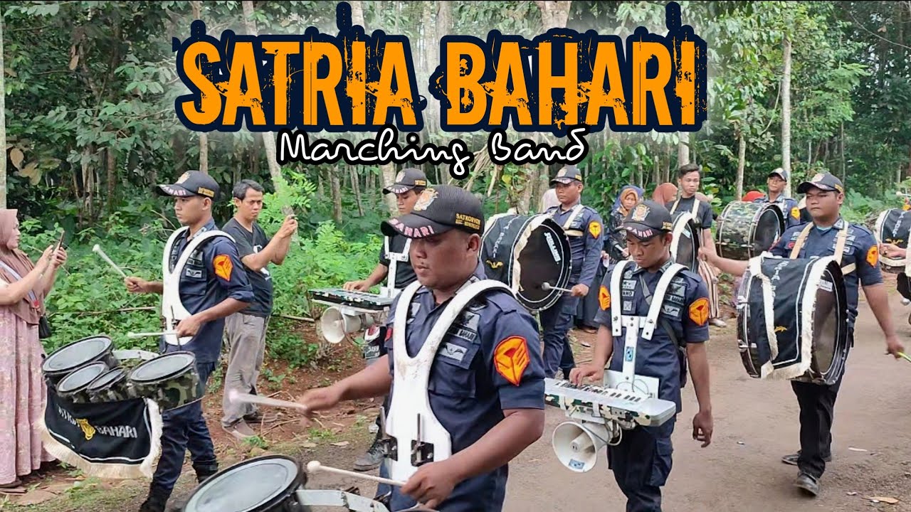 Marching Band SATRIA BAHARI - Indonesia Pusaka - YouTube