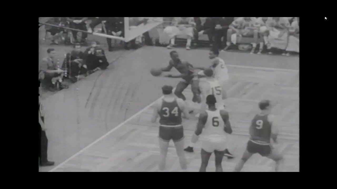 Cliff Hagan halfcourt shot in game 7 of 1960 Finals - YouTube