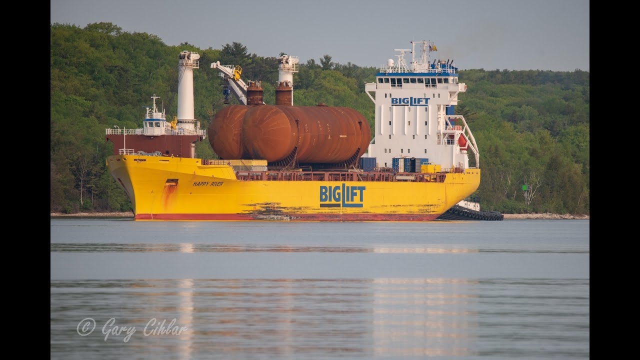 "Happy River" sailing into Sturgeon Bay on 05-23-2023, heading for Bay ...