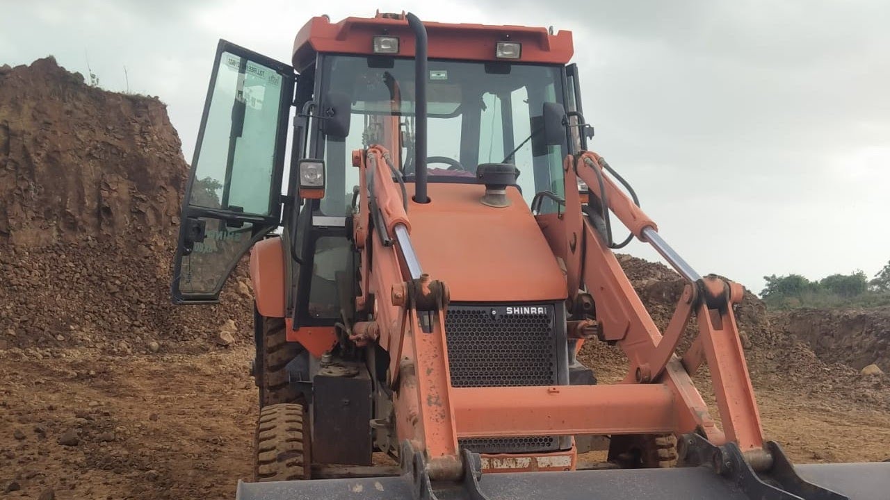 Tata Hitachi Shinrai BX80 | shinrai backhoe loader | 2022 Shinrai BX80 ...