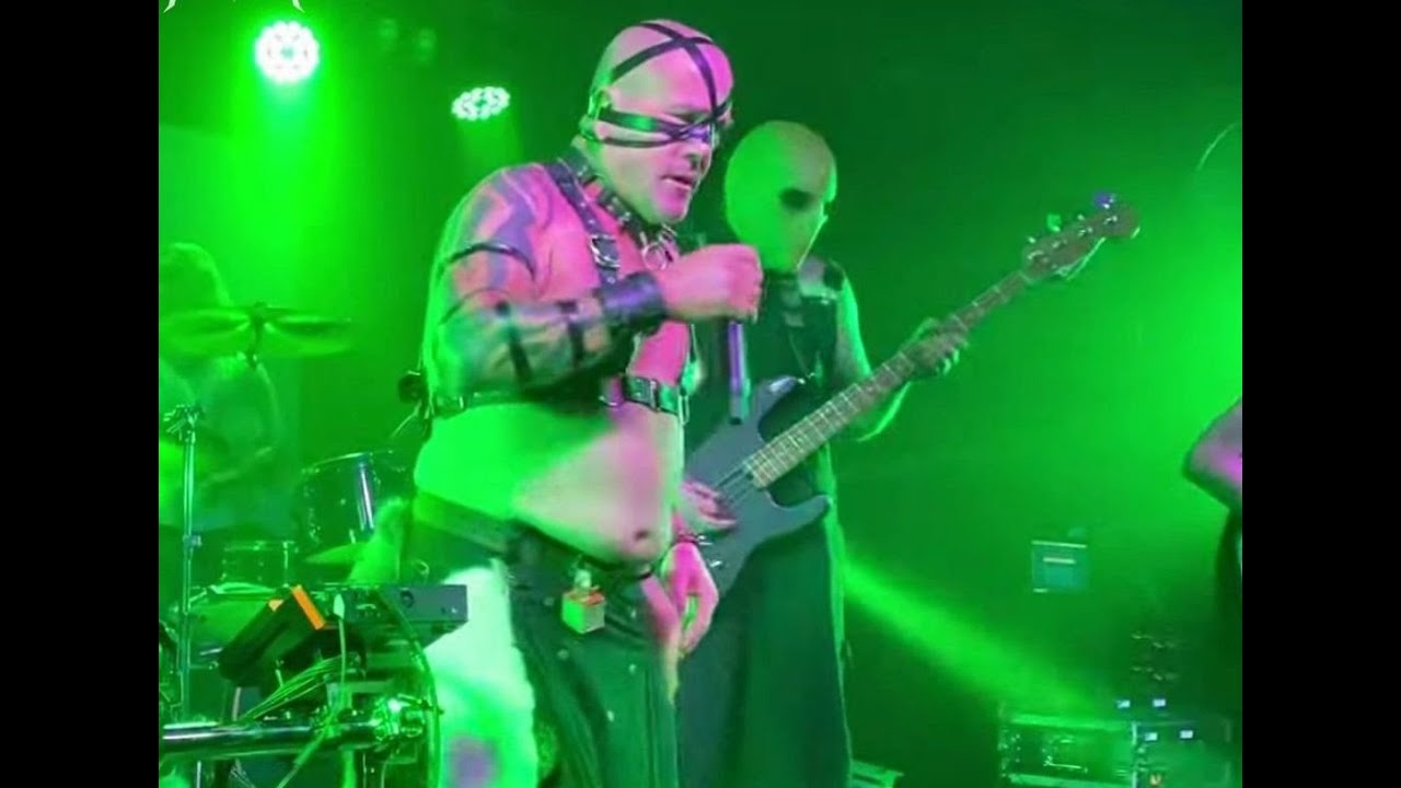 Anders Colsefni original vocalist of slipknot only one live syndey ...