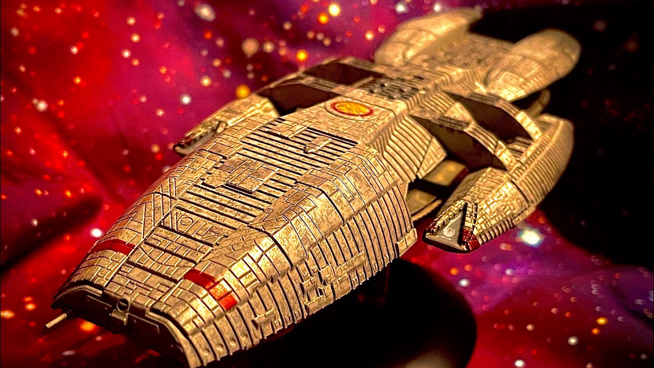 Battlestar Galactica: Modern Galactica model from Hero Collector - YouTube