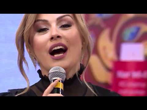 Roza Zərgərli Maşın şouda