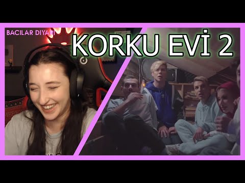 Pqueen - Kerimcan Durmaz: KORKU EVİ 2 (Gacılar Bayramı) İzliyor