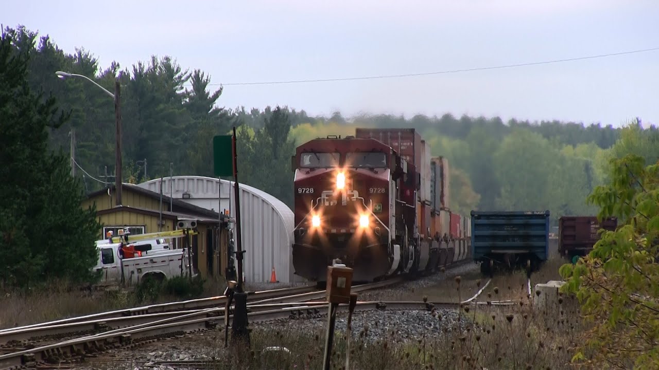 CP 9728 at Midhurst (13OCT2014) - YouTube